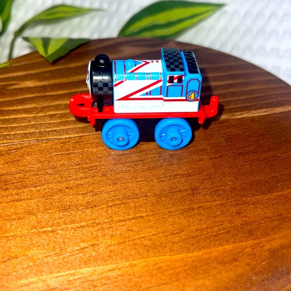 Thomas & Friends | Toys | Thomas Friends Minis Train Engine 25 Racer ...